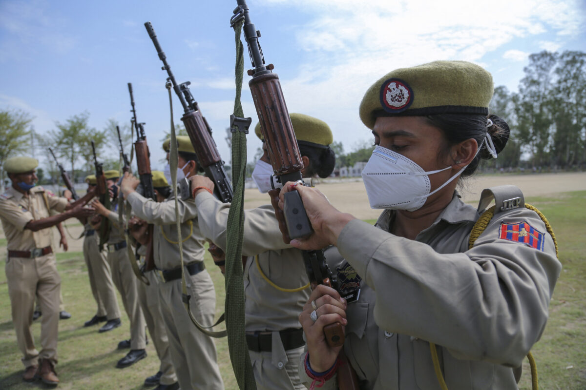AP PHOTOS: Indian police train villagers for border security | News ...